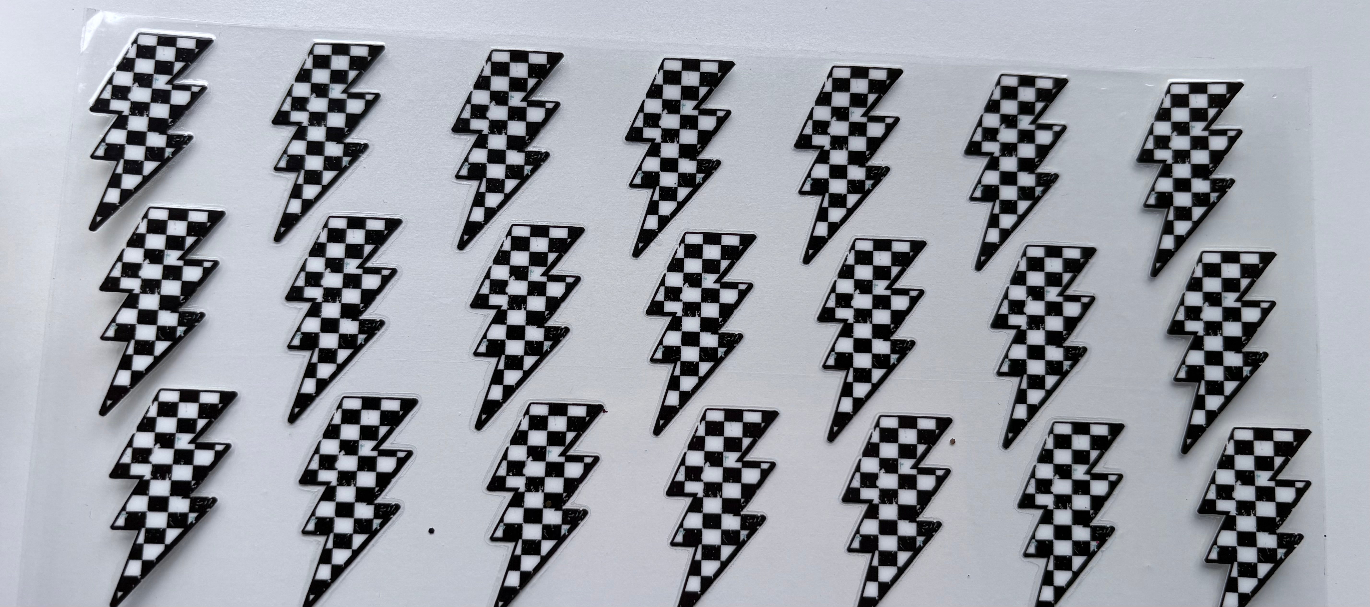 Checkered Bolts – Pretty Drippy by Mary